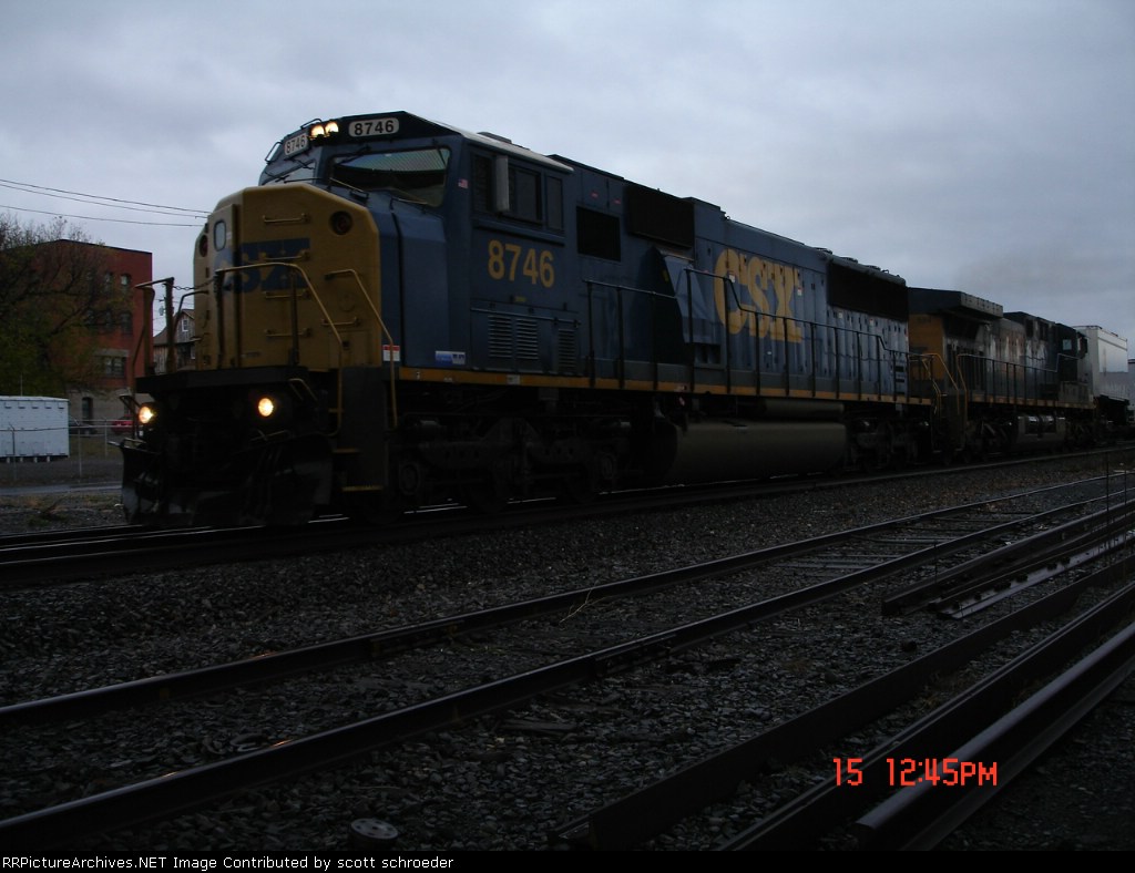 CSX 8746 & CSX 554 WB going under Burnet Ave. Bridge